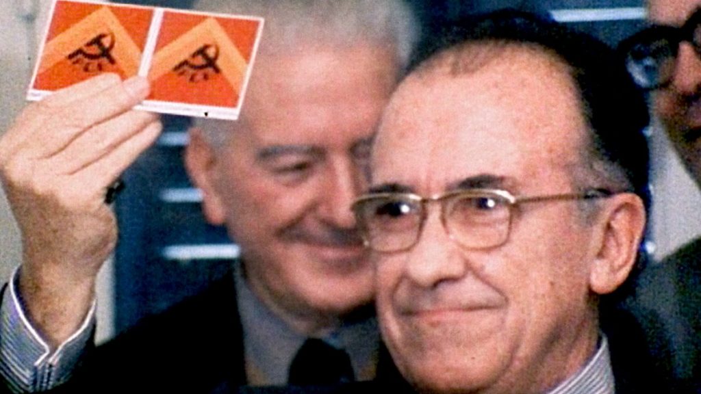 Los Años De La Transición The Transition Years Minoria Absoluta